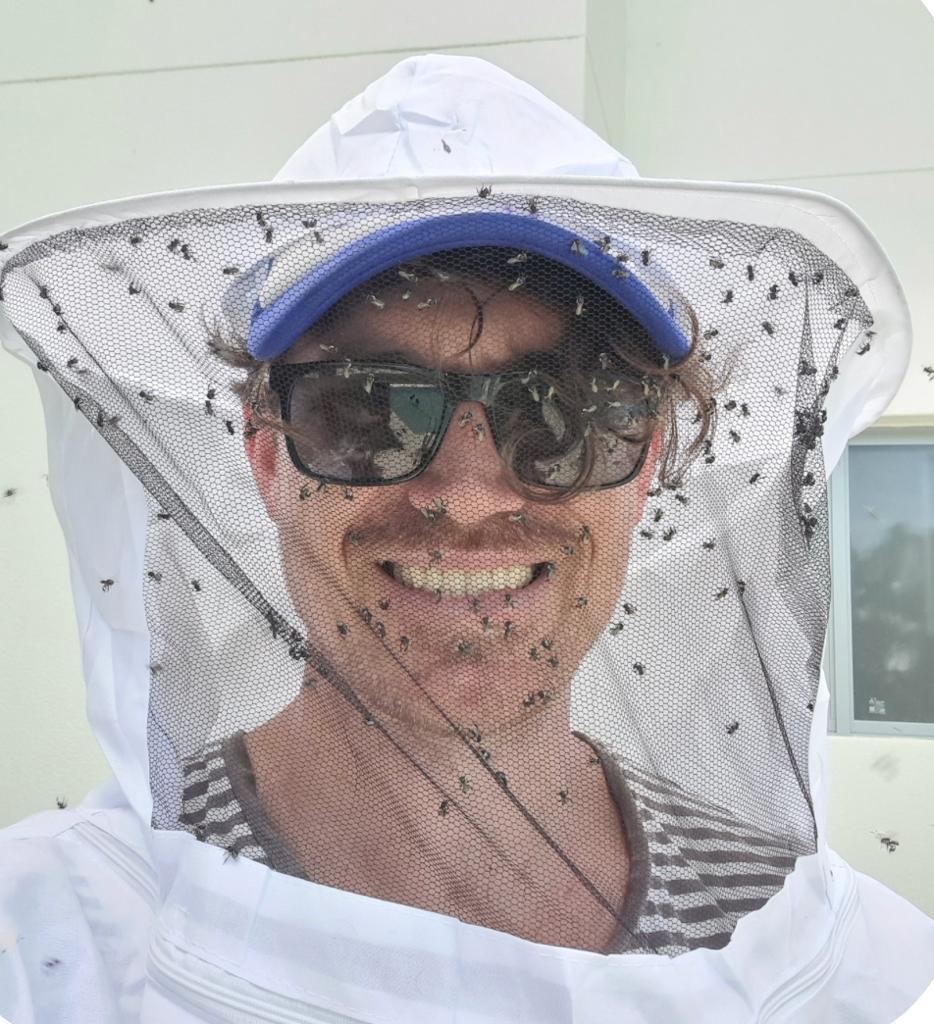 Bee United – We are based in stunning Tasmania, where the air is clear ...